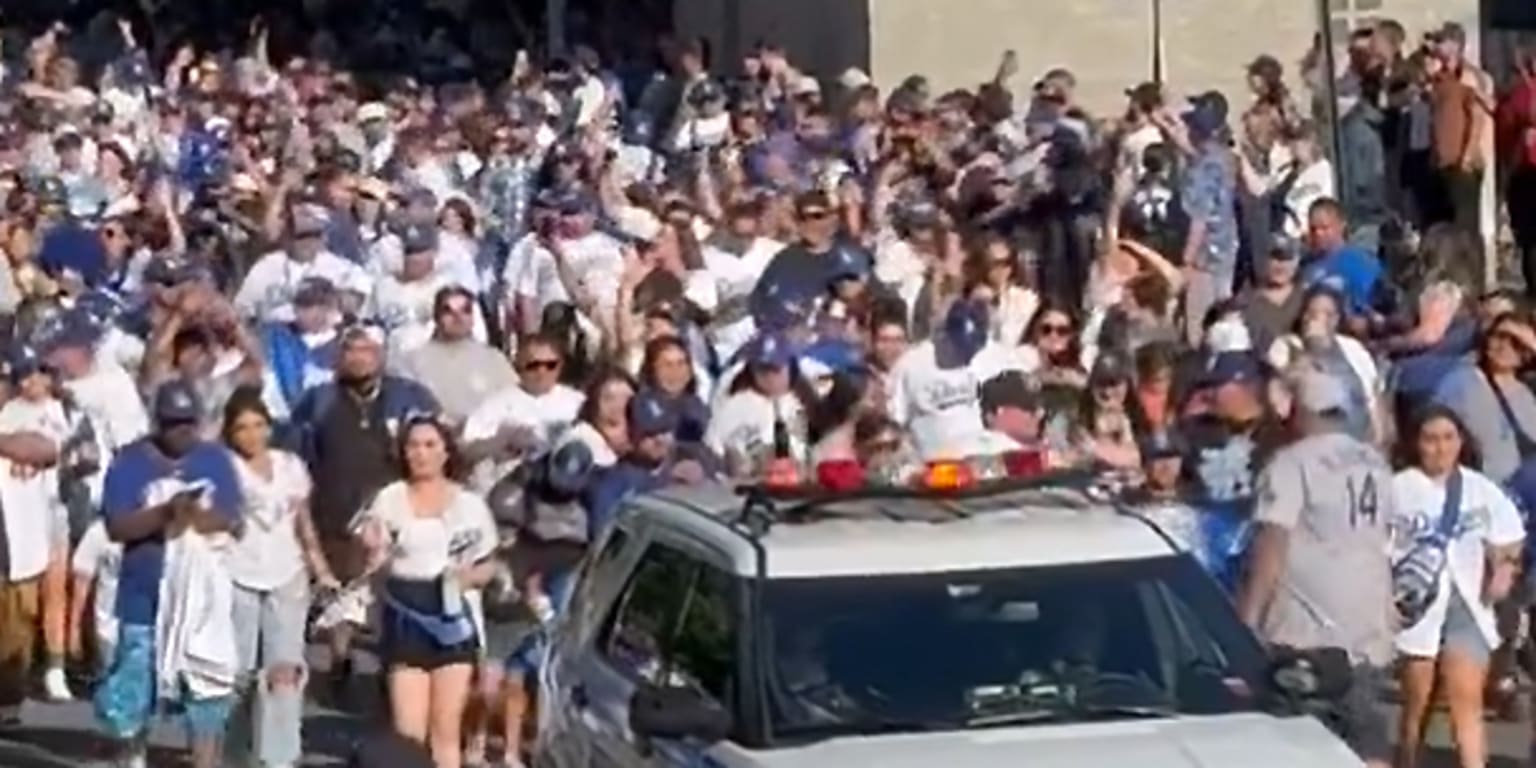 Dodgers fans parade at Yankee Stadium