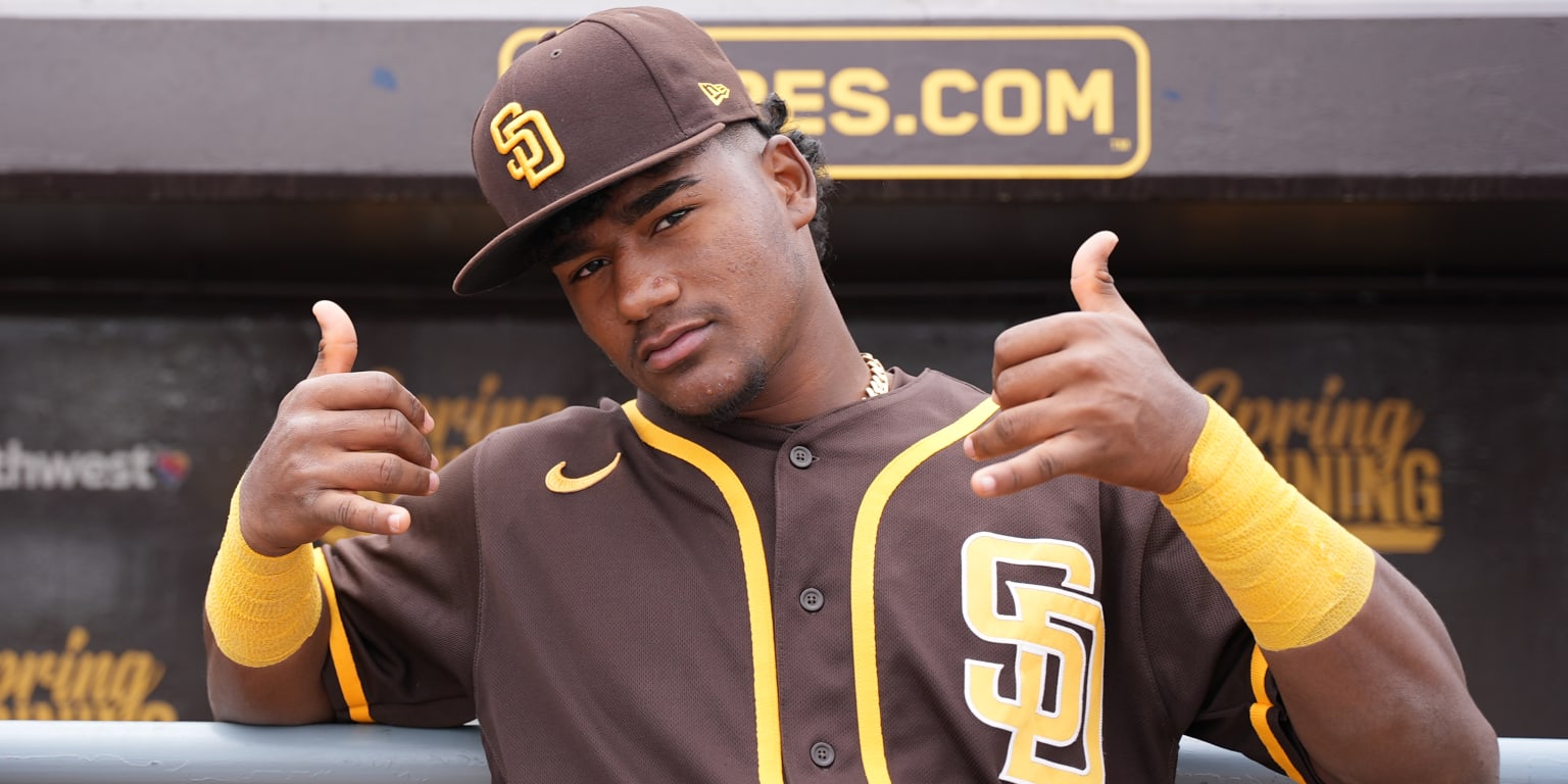 Leodalis De Vries promoted to Padres' Single-A Minor League team