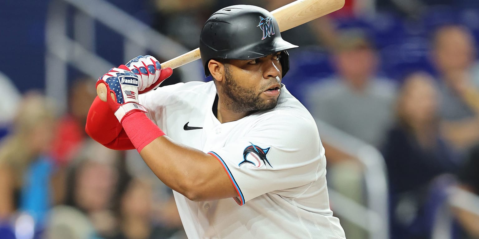 Orioles le otorgan a Jesús Aguilar pacto de liga menor