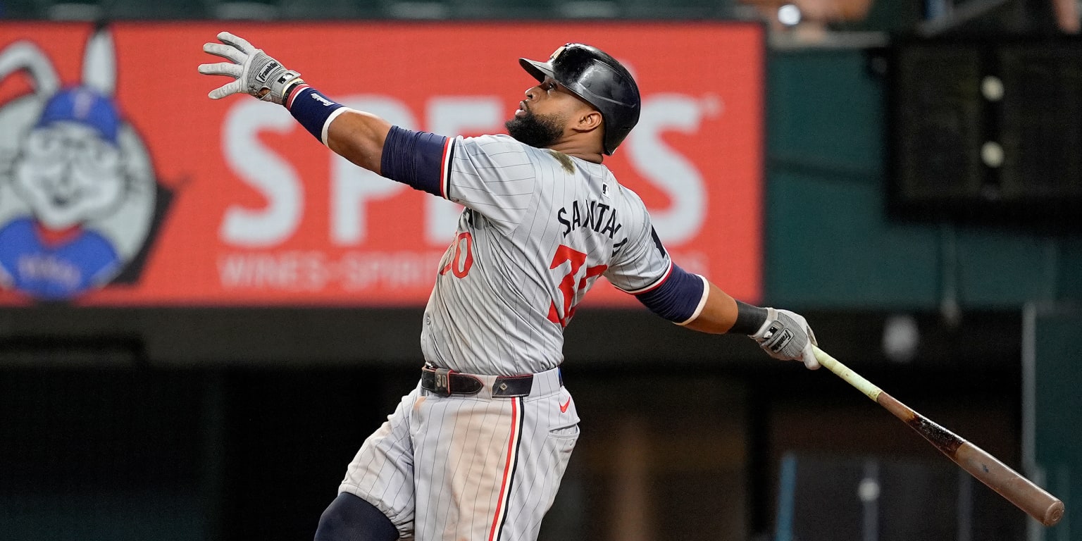 Carlos Santana returns to Guardians; Josh Naylor traded