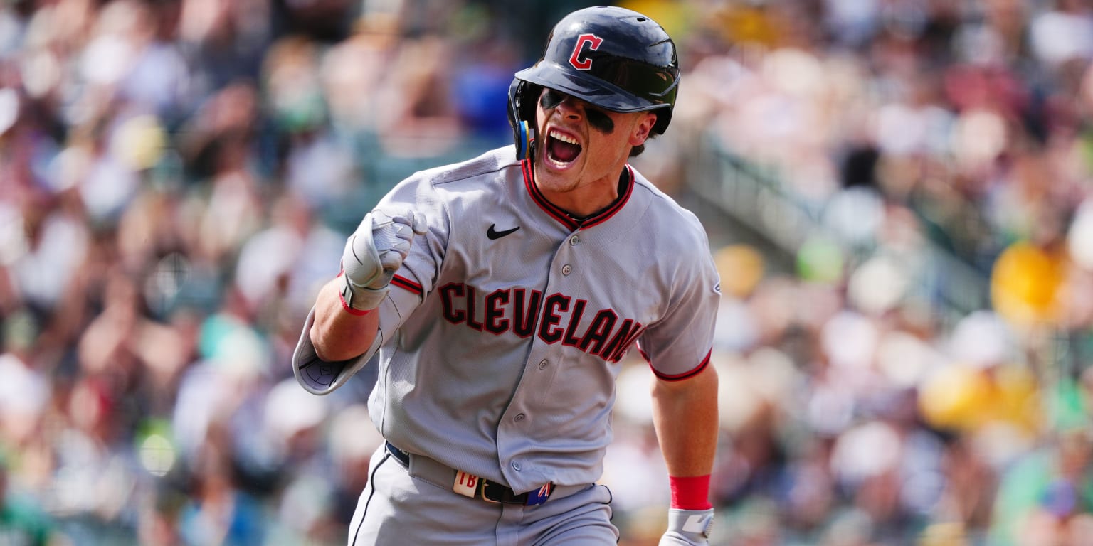Travis Bazzana's 1st Major League hit a two-run single