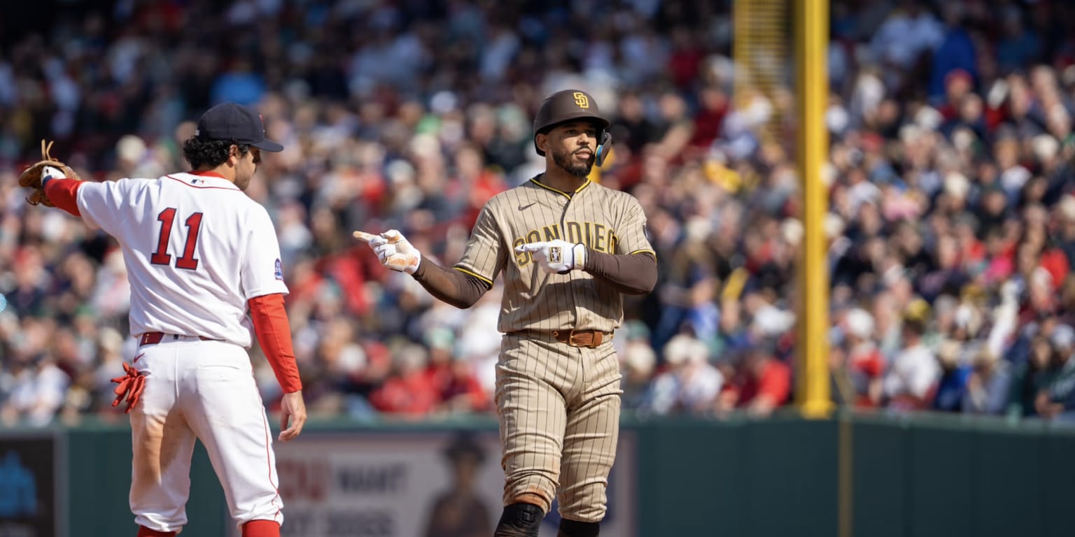 Luis Campusano contributing from bench for Padres