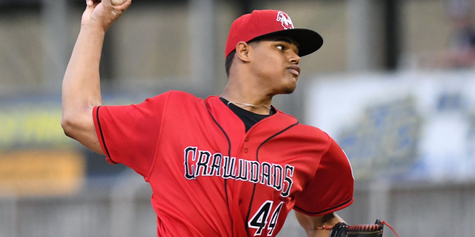 Winston Santos enters Rangers' Top 30 Prospects list