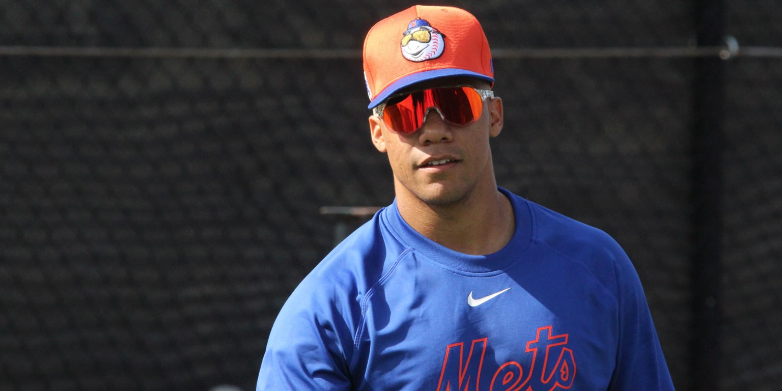 MLB Trade Rumors and 2024-2025 Free Agent Signings