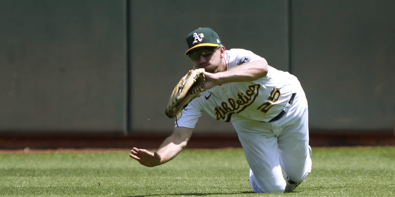 Stephen Piscotty signs Minor League deal with A's