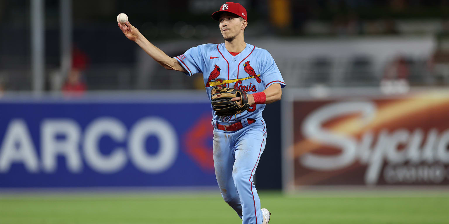 Tommy Edman firma contrato de dos años con Cardenales