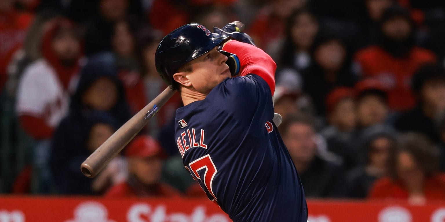 Tyler O'Neill homers twice on 5-homer night for Red Sox