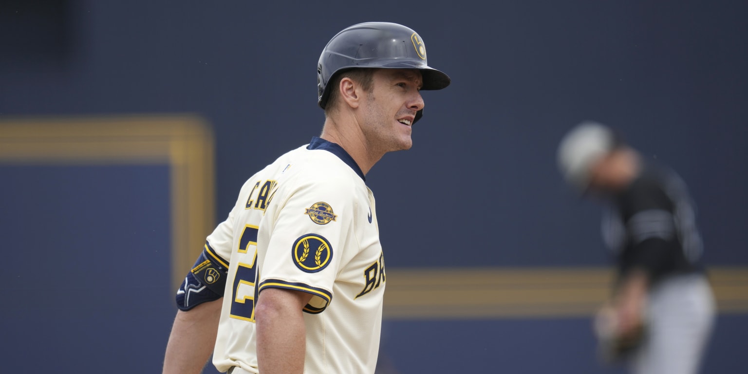 Mark Canha traded as Brewers pare roster