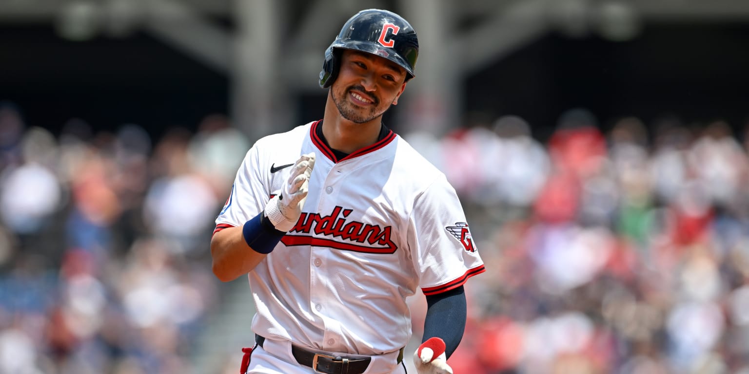 Steven Kwan stays with Guardians as Trade Deadline passes