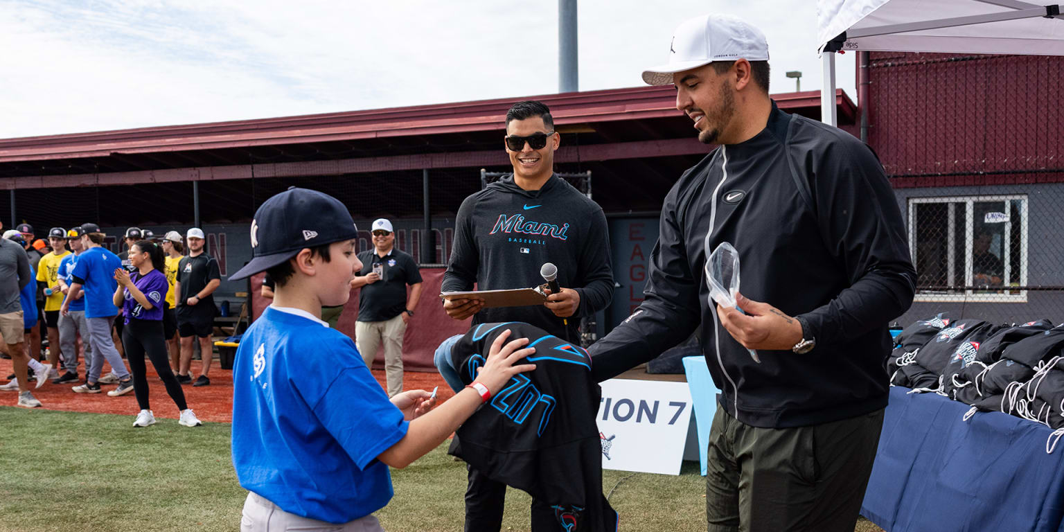 Jesús Luzardo, Colton Welker host youth baseball clinic