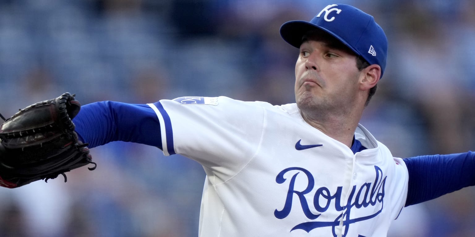 Witt Jr. coquetea con el ciclo y Reales se imponen a D-backs