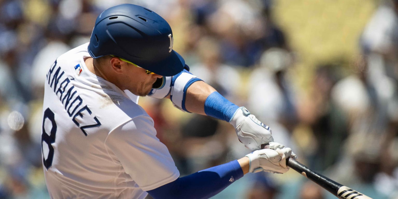 Kike pega dos hits en su regreso, pero Dodgers dejan ir la serie