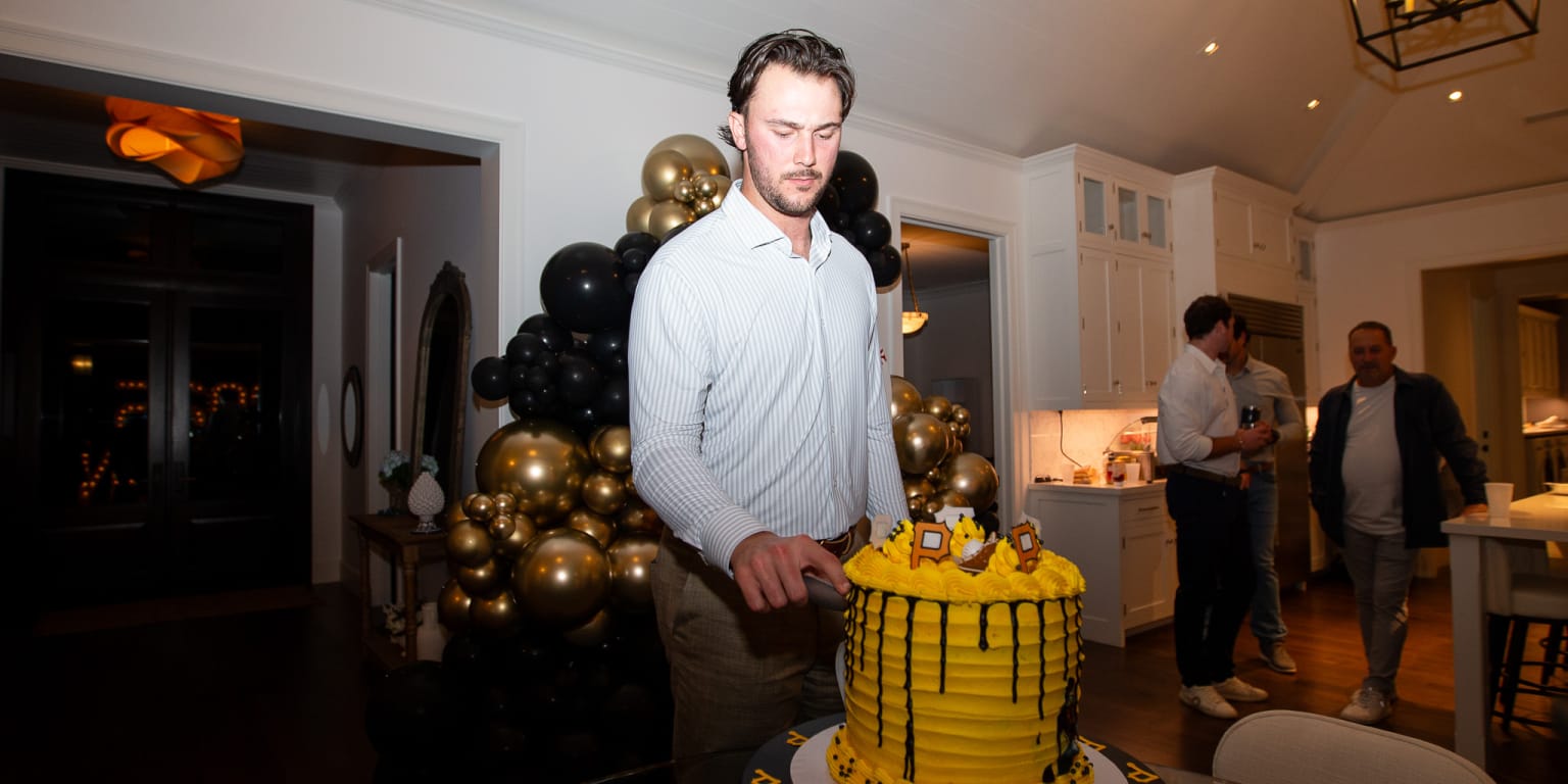 Paul Skenes wins 2025 NL Cy Young Award