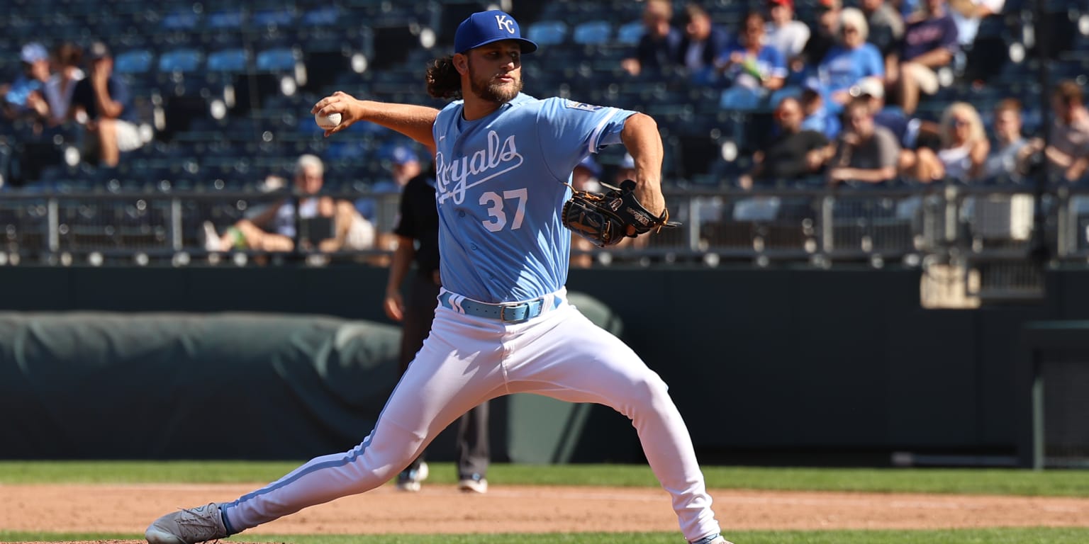 Jackson Kowar gets win, James McArthur gets first MLB save