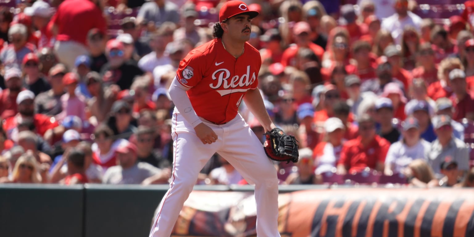 Sal Stewart arrives for his Major League debut with Reds