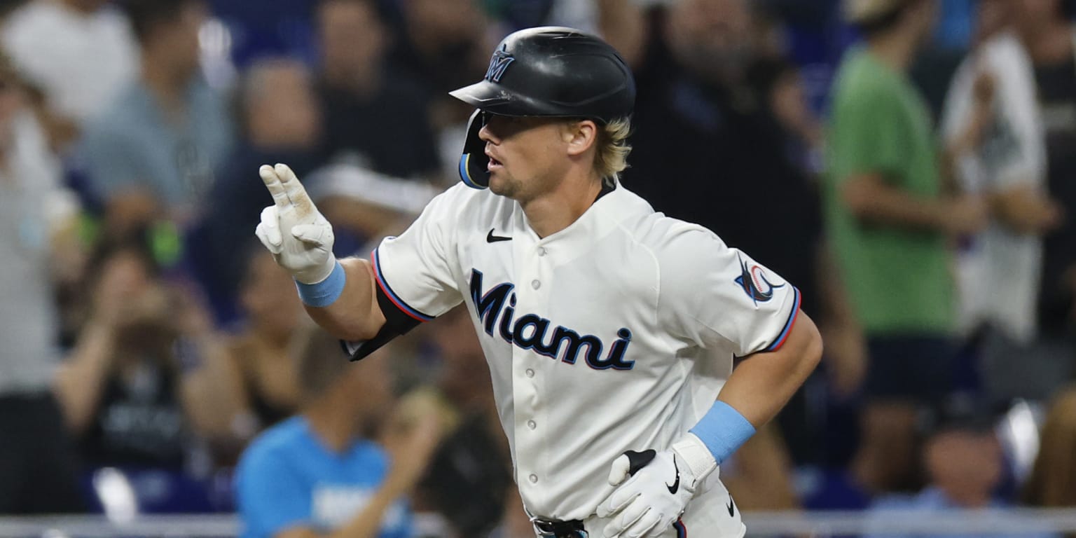 Kyle Stowers has multihomer game against Braves