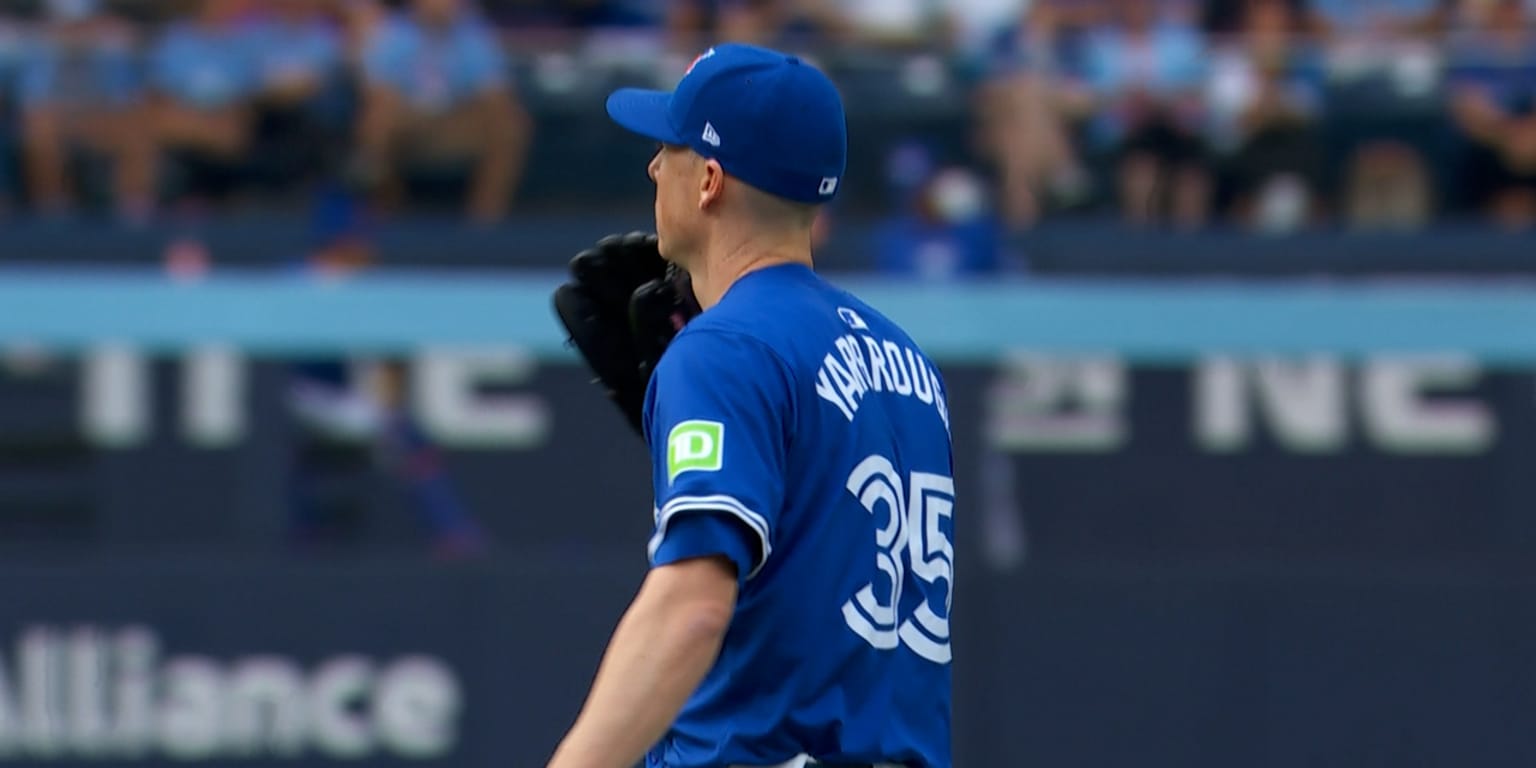 El pitcheo se complicó y la ofensiva de Azulejos no pudo en casa