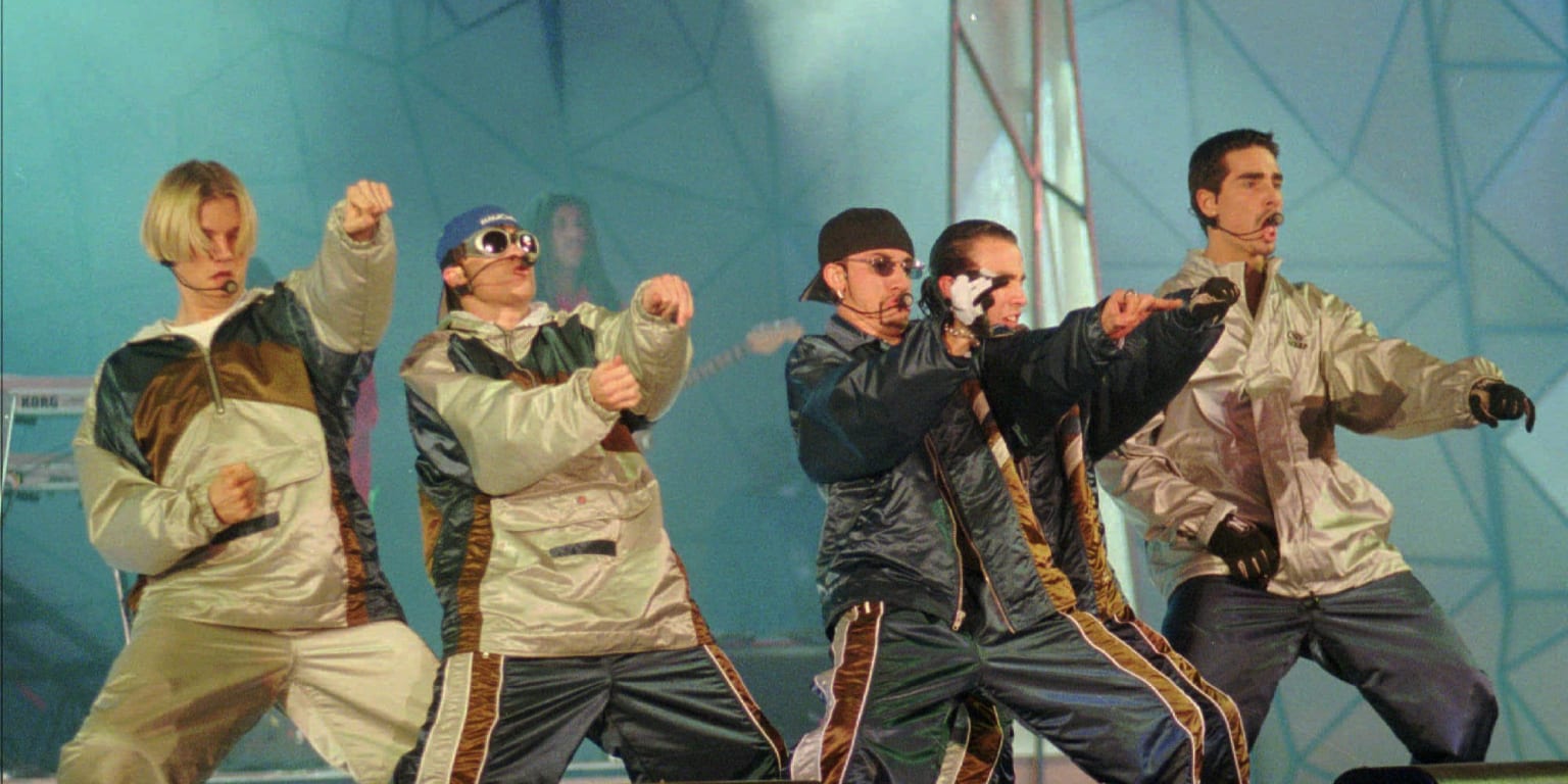 Brian Littrell de los Backstreet Boy jugó para los Savannah Bananas
