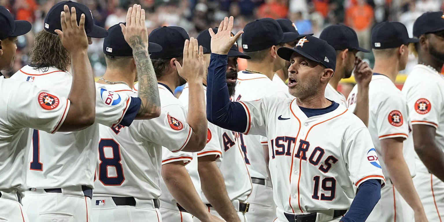 Joe Espada discusses 2024 Opening Day family reunion
