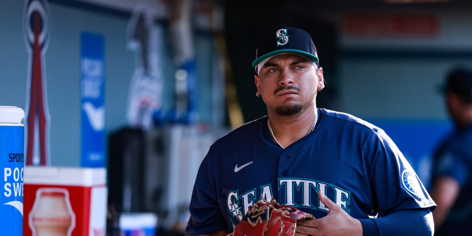 Josh Naylor makes debut for Mariners