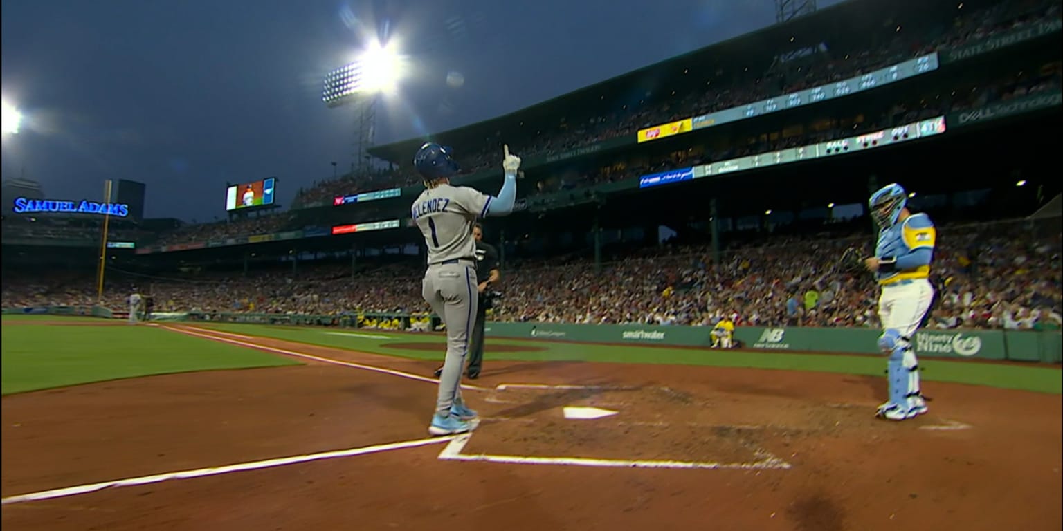 Par de tablazos de Meléndez no alcanzaron en Fenway