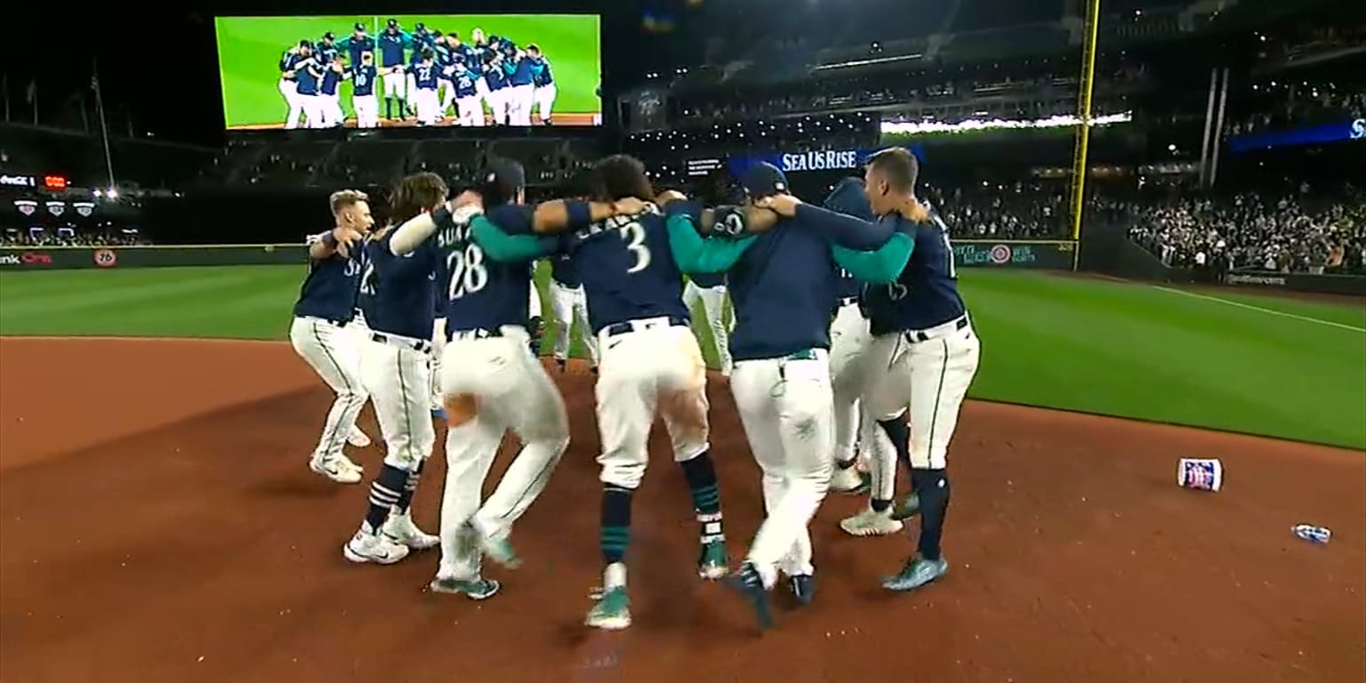 Seattle noquea a Texas en extras con hit de oro de Crawford
