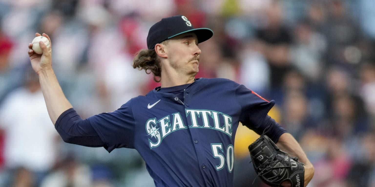 Bryce Miller throws live batting practice