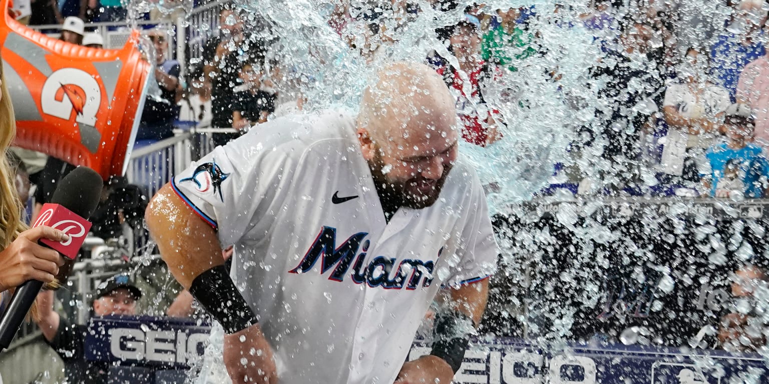 Jake Burger enjoying benefits of hot start with Marlins