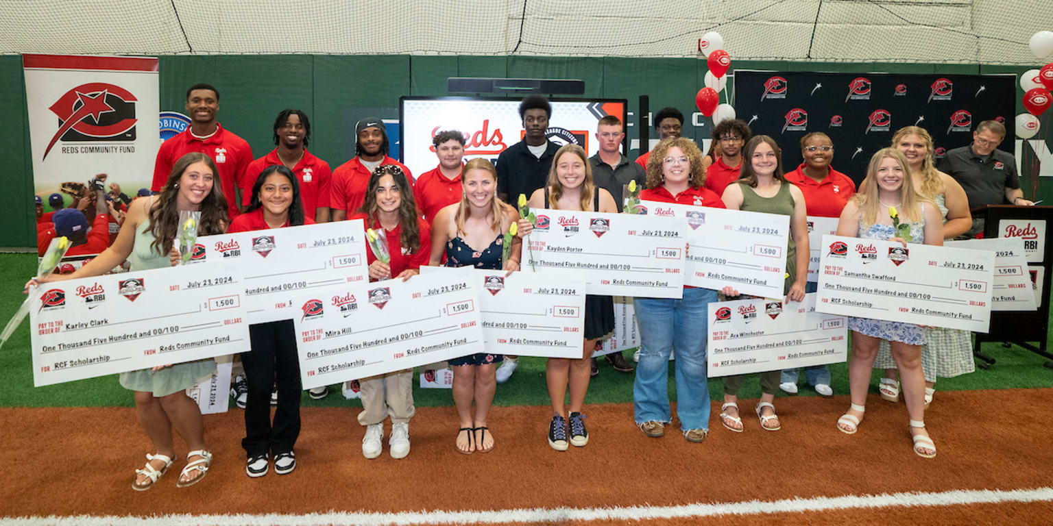 Reds host annual Nike RBI program banquet