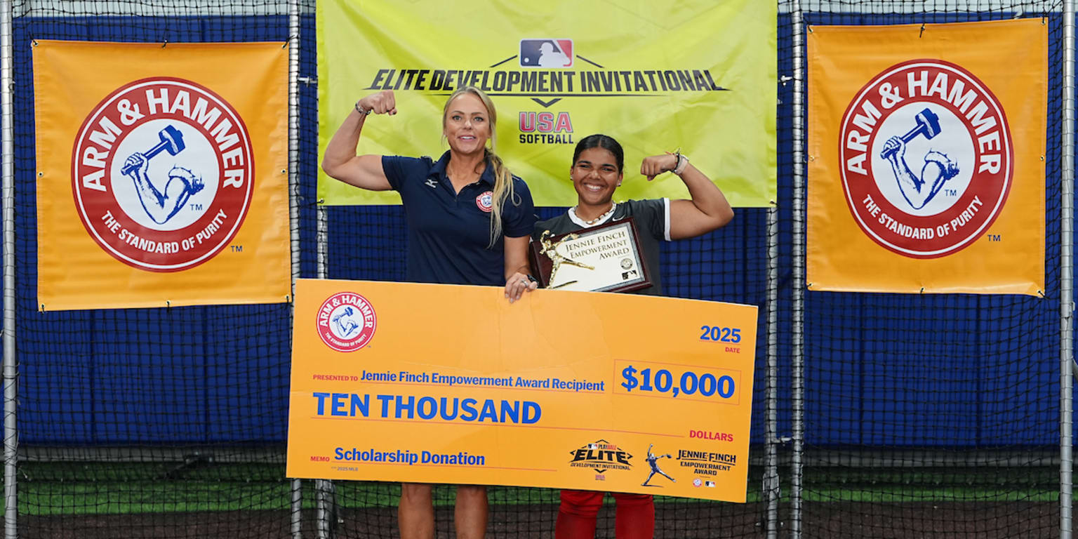 Marley Jackson wins Jennie Finch Empowerment Award