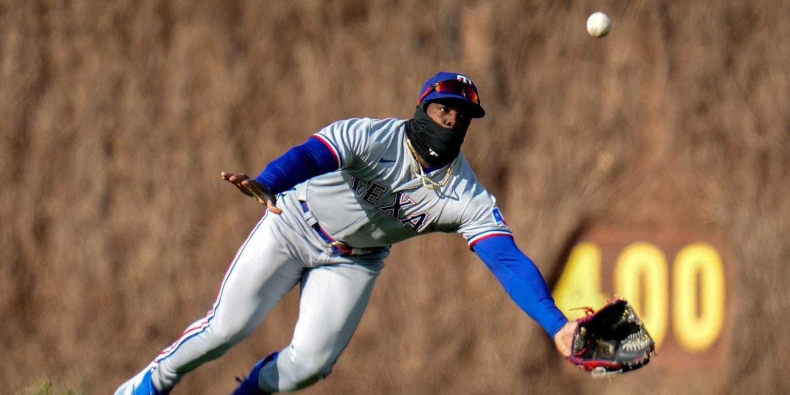 Rangers' defense struggles in loss to Cubs