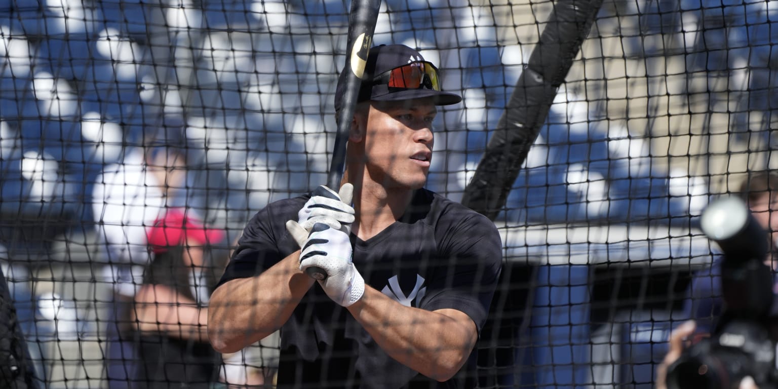 Aaron Judge anchors 2025 Yankees outfield Aaron Judge anchors 2025 Yankees outfield