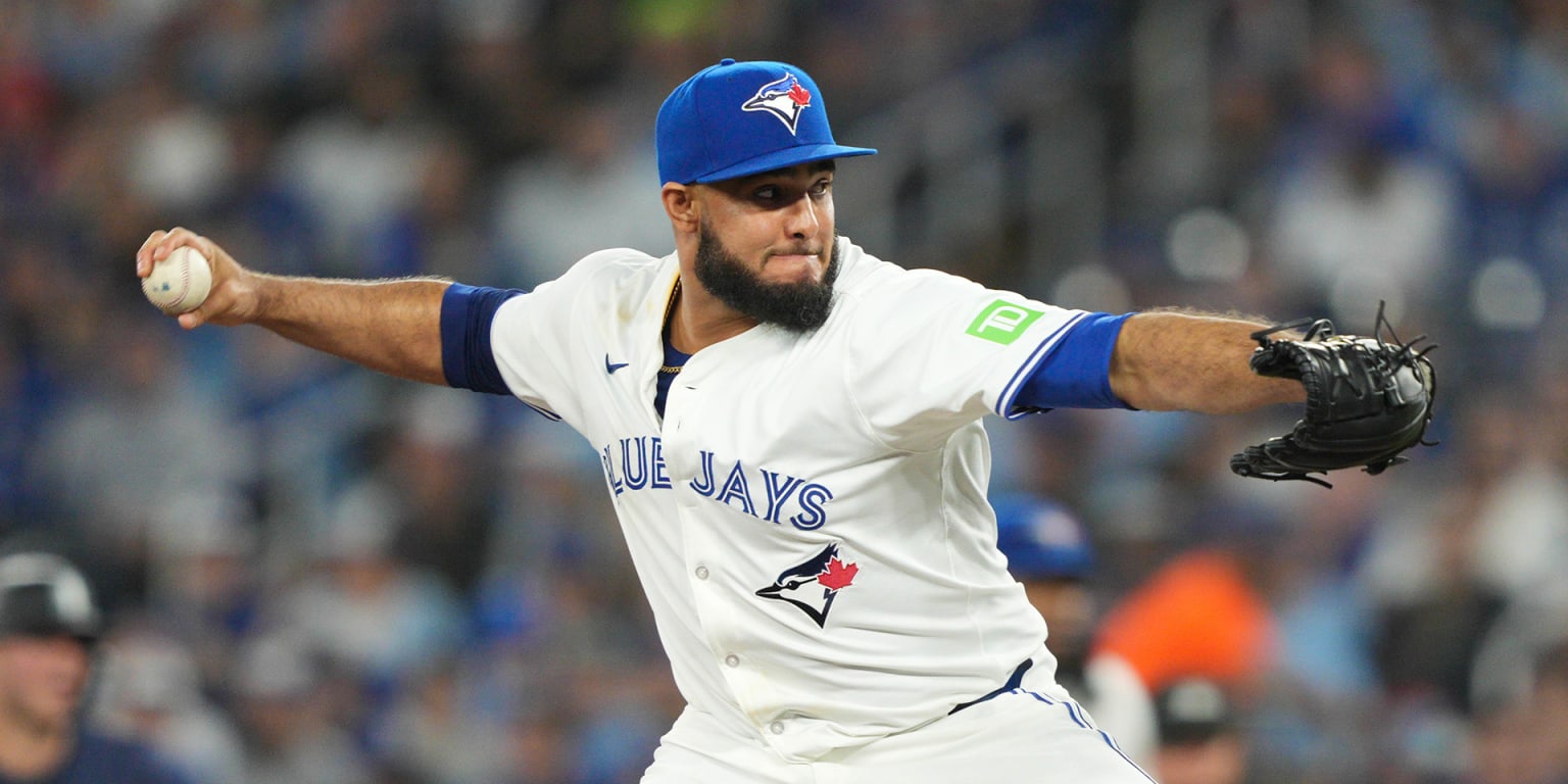 Yimi García, Blue Jays agree to 2-year contract