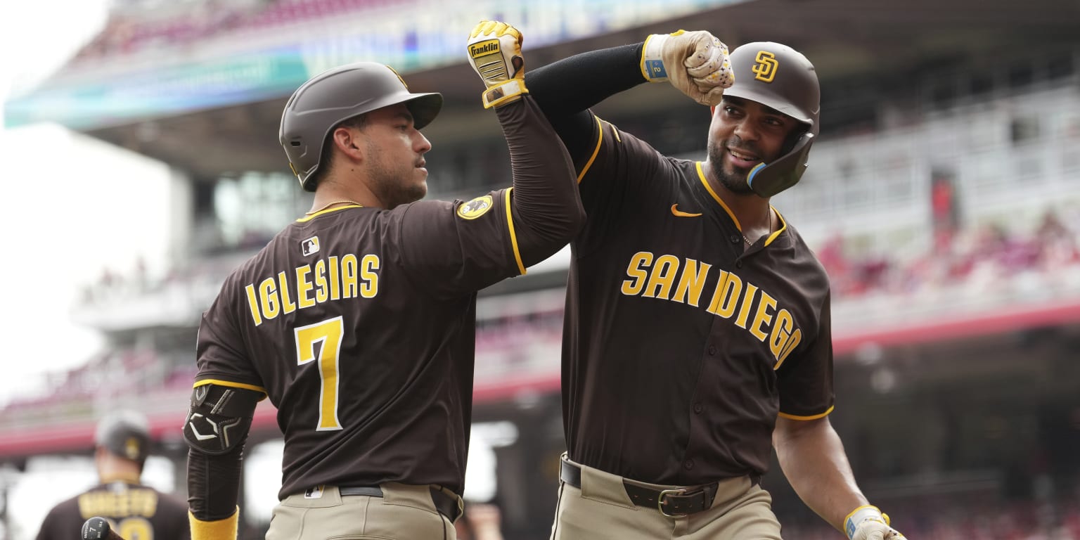 Xander Bogaerts homers in Padres' loss to Reds