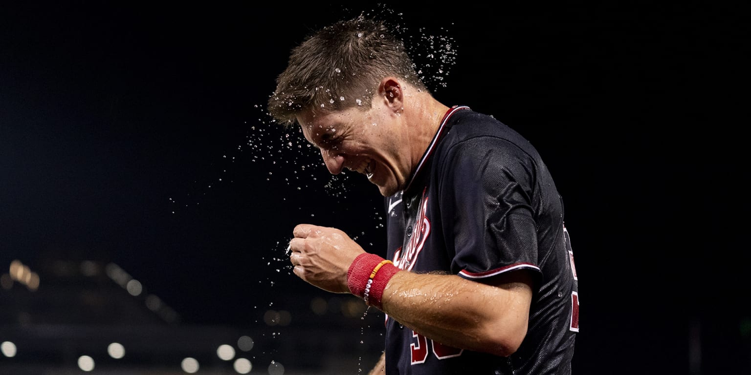 Jacob Young hits first career walk-off in Nats win over Mets