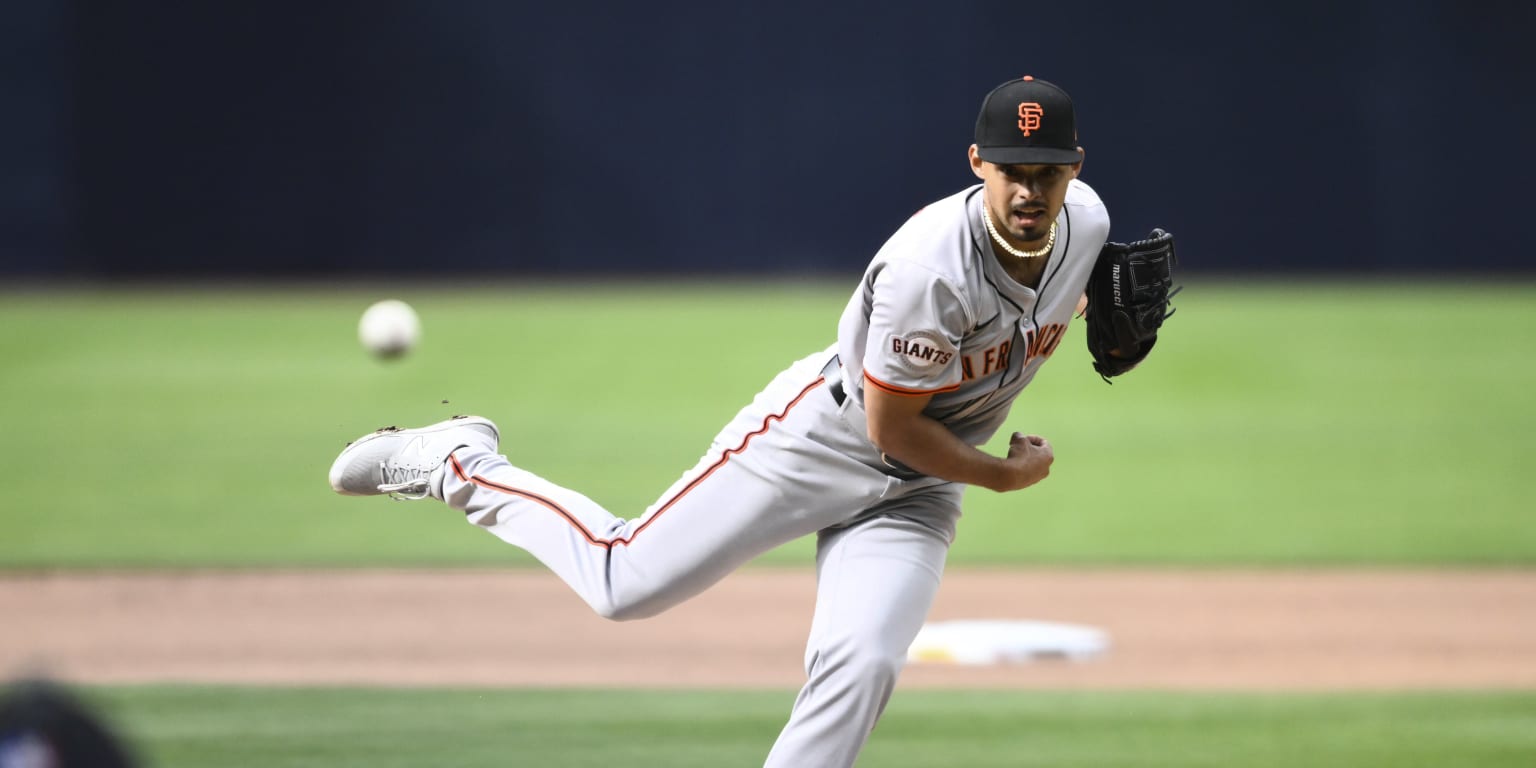 Jordan Hicks solid in Giants debut