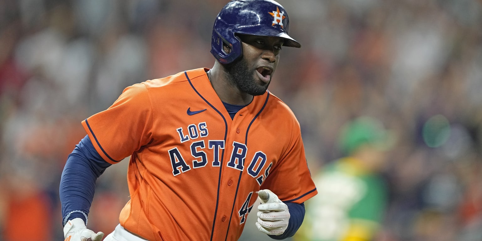 Yordan explota con 3 HR y asegura boleto a la postemporada de Astros