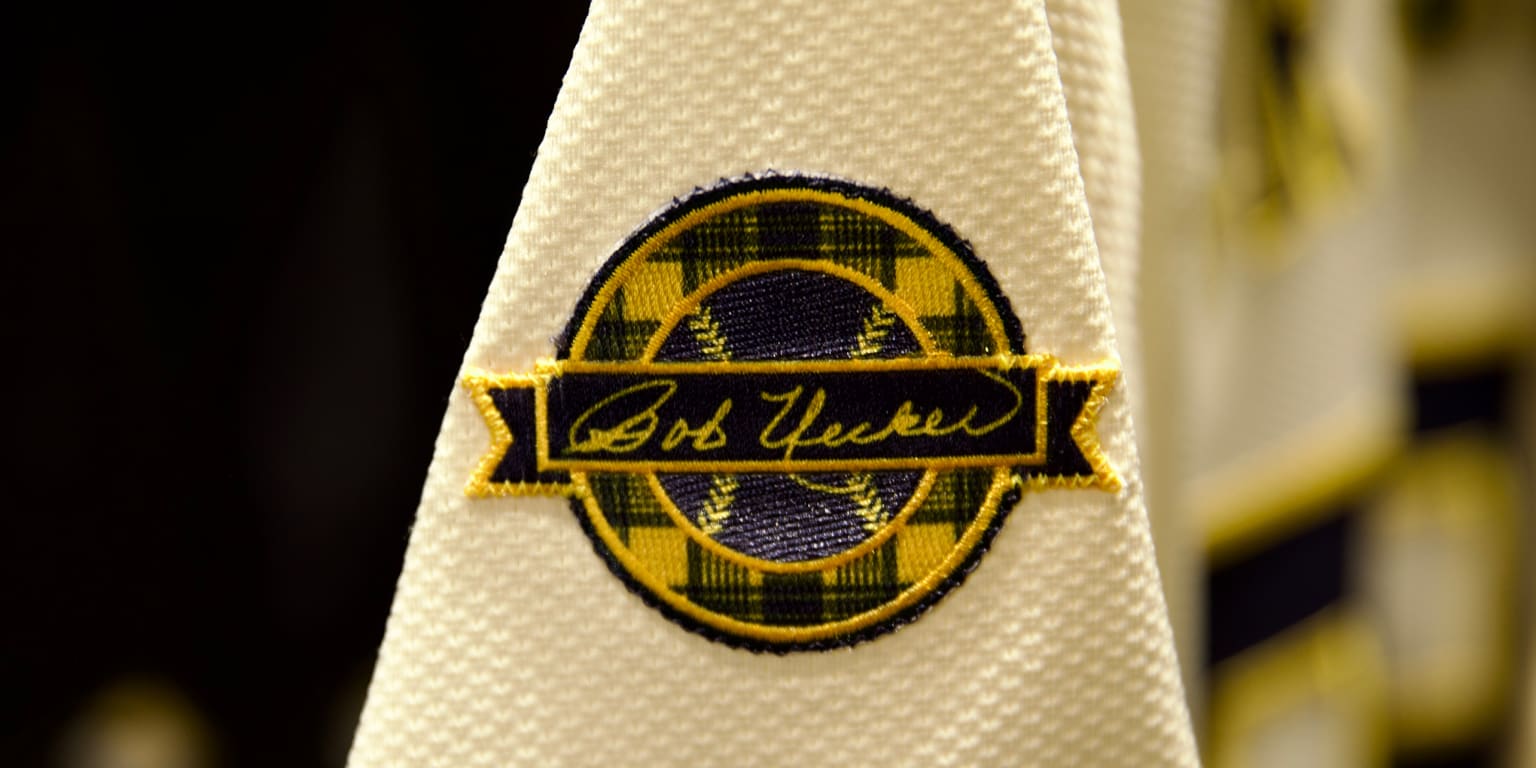 Bob Uecker jersey patch announced for Brewers' 2025 season