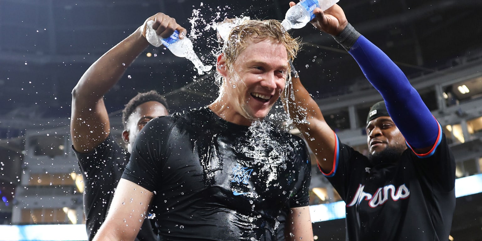 Kyle Stowers hits two home runs in Marlins' walk-off win vs. Royals