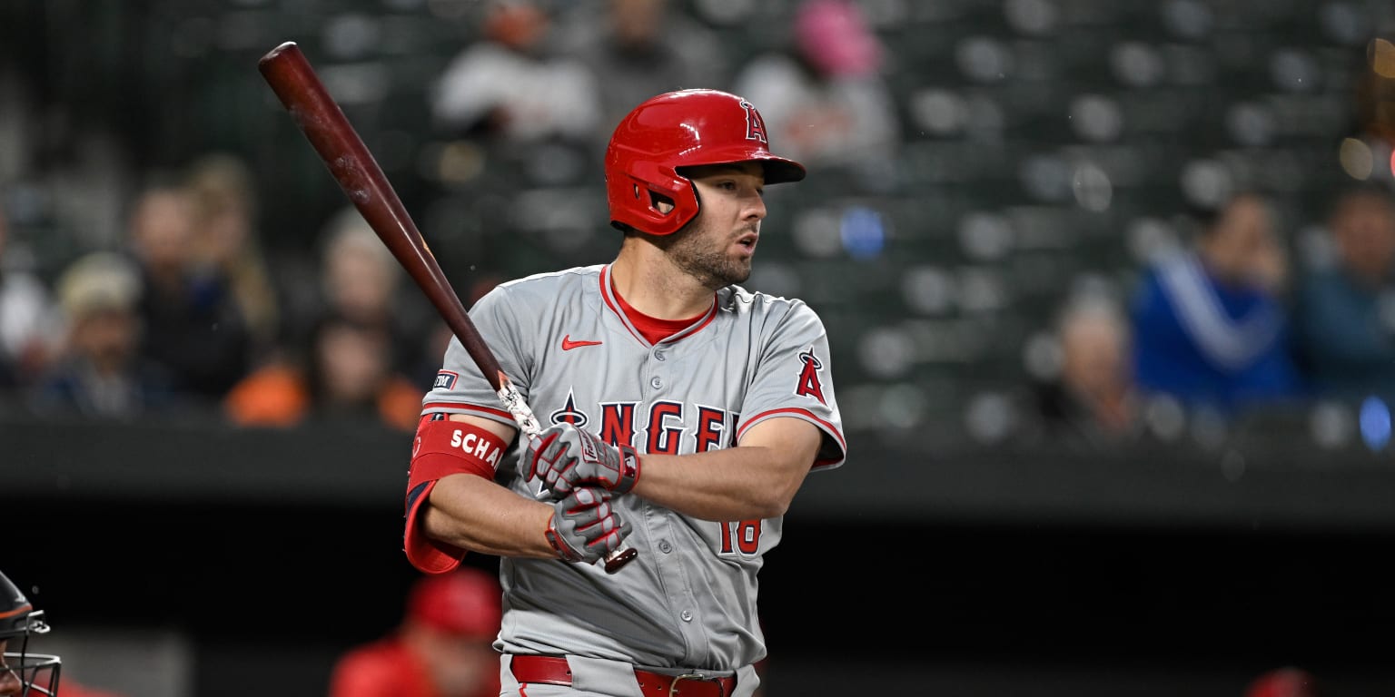 Nolan Schanuel's on-base streak ends due to scoring change