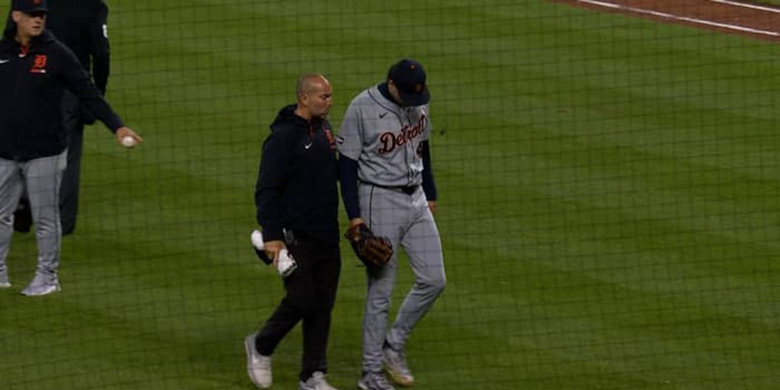 Brant Hurter exits game vs. Orioles with injury