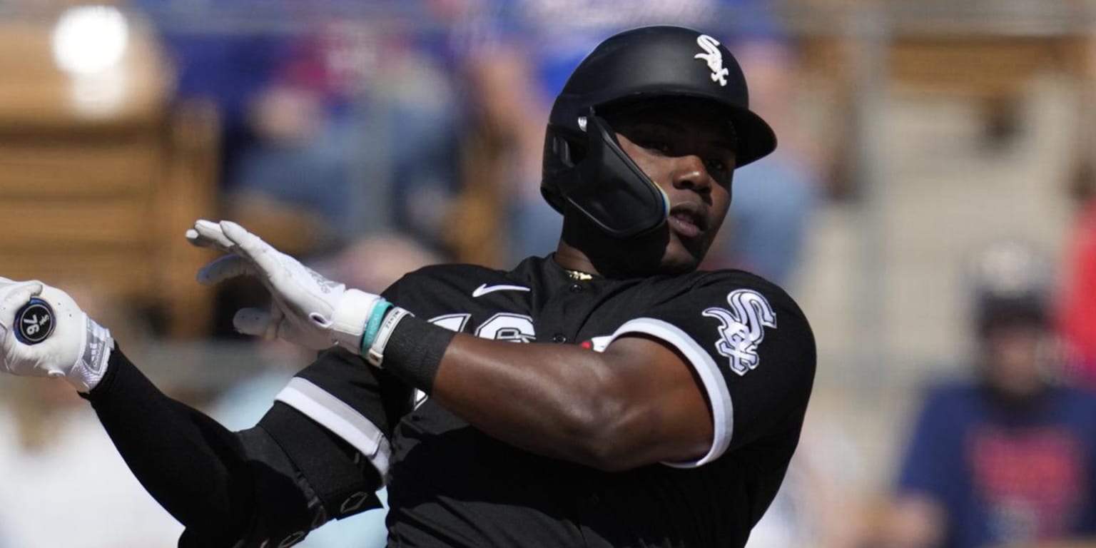 Oscar Colas having strong spring start with White Sox