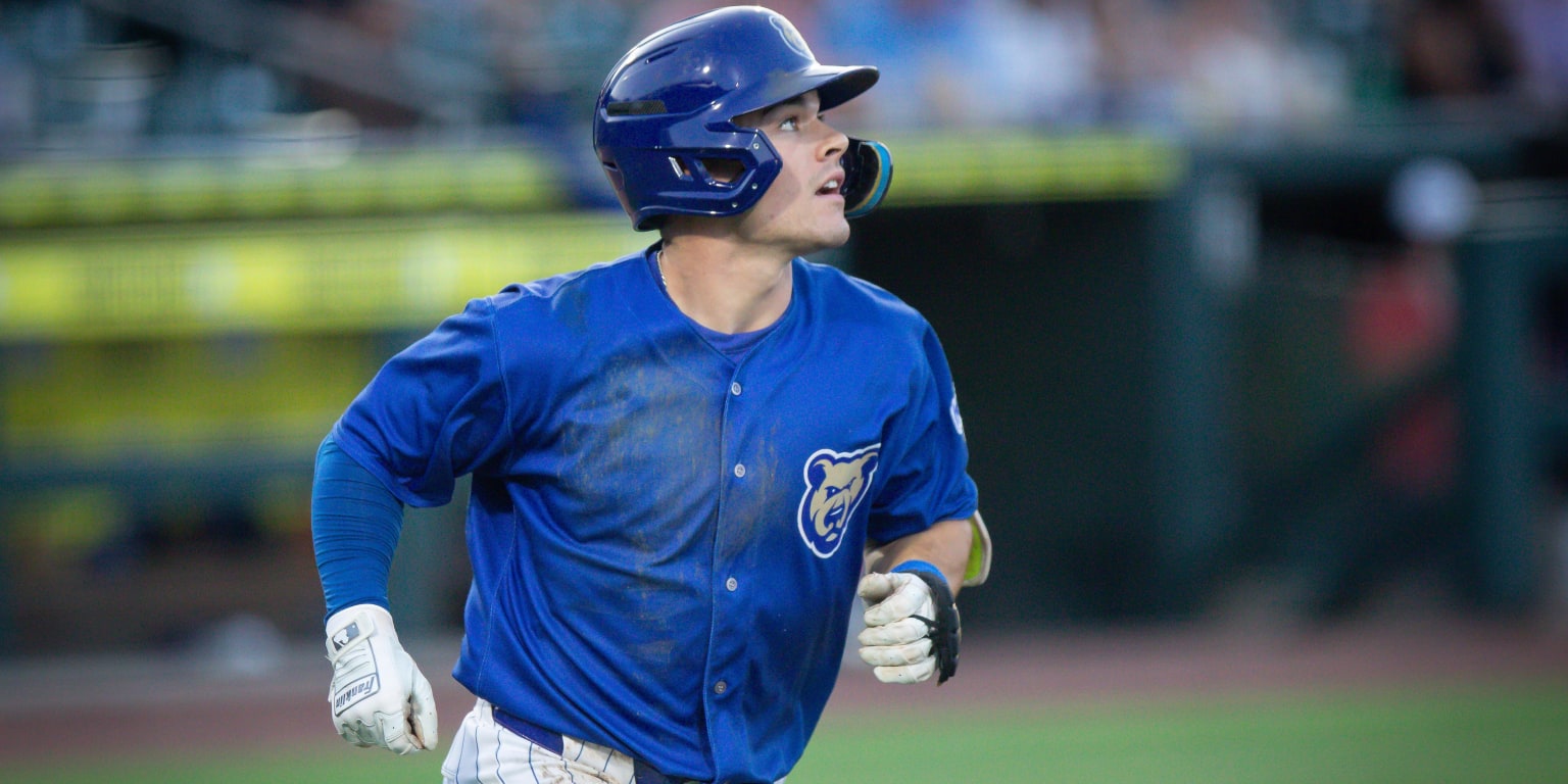 Matt Shaw competing for Opening Day spot with Cubs