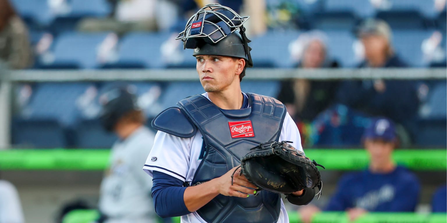 Mariners prospect Luke Stevenson has six RBIs for High-A Everett