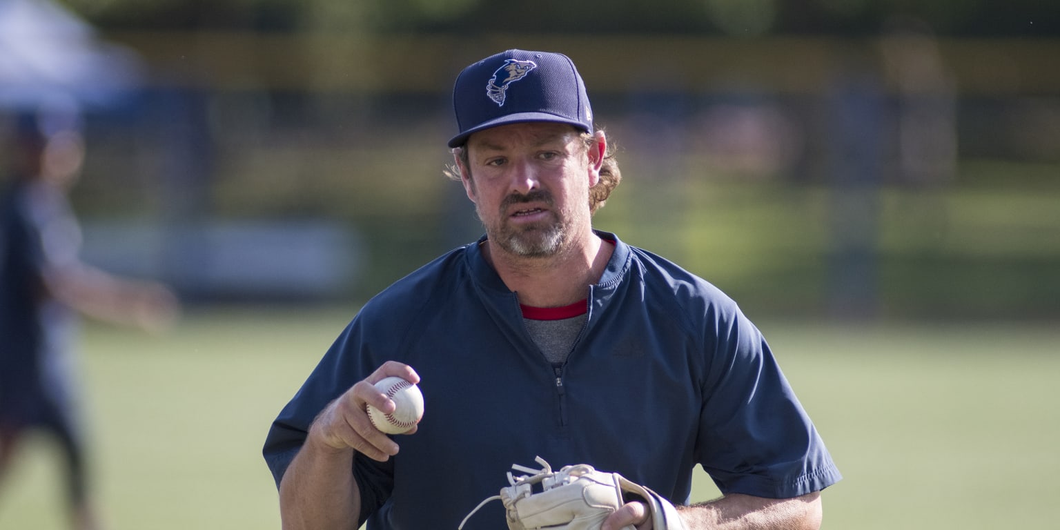 Rays promote Will Bradley to finalize coaching staff