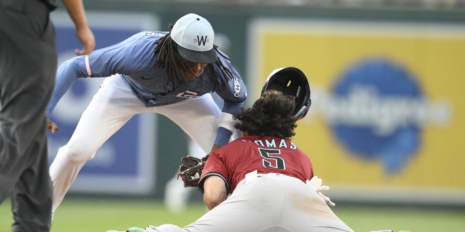 Nationals win on game-ending caught stealing