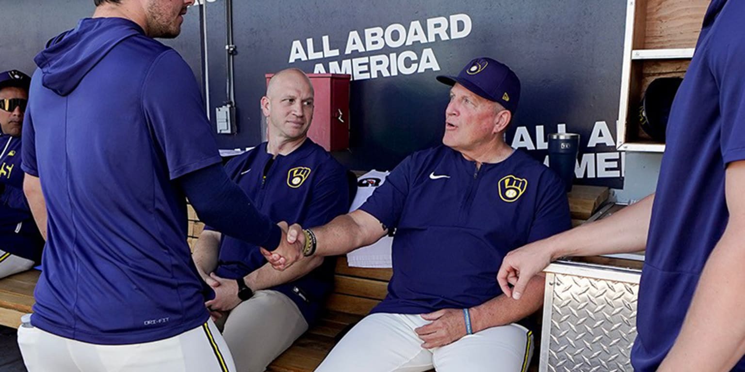 Brewers' Pat Murphy meets with Vanderbilt football coach Clark Lea
