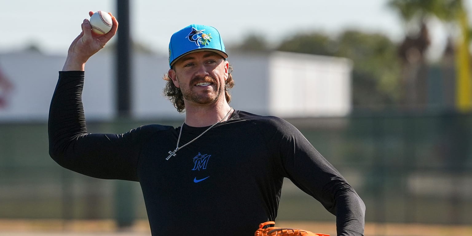 Chris Paddack agrees to 1-year contract with Marlins