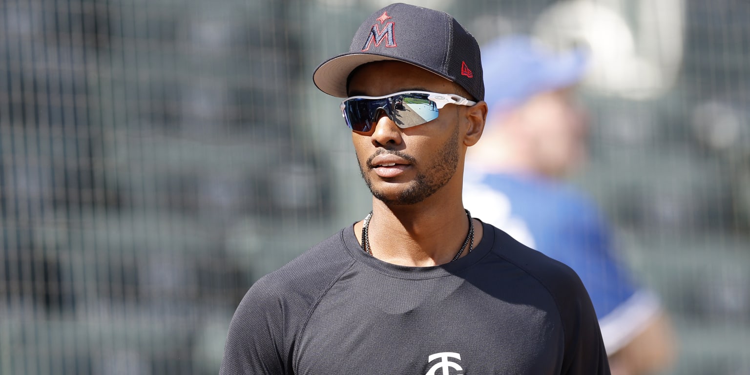 Michael A. Taylor signs one-year deal with Pirates