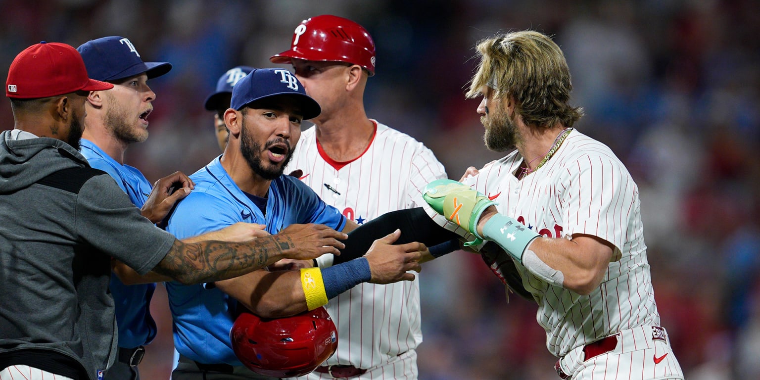 Rays, Phillies benches clear after Nick Castellanos hit by pitch